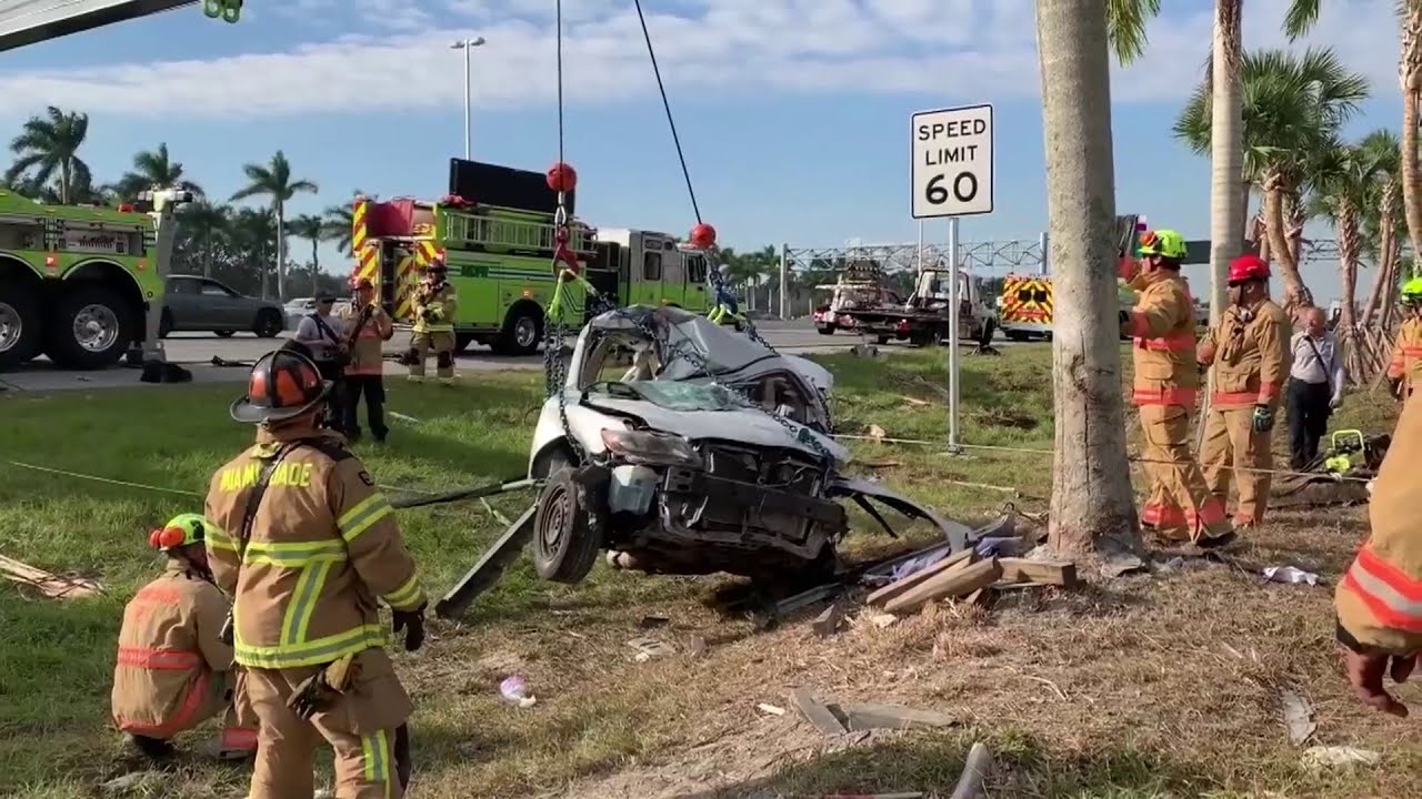 Miami-Dade firefighters 'stunned' driver survived Turnpike crash - YouTube