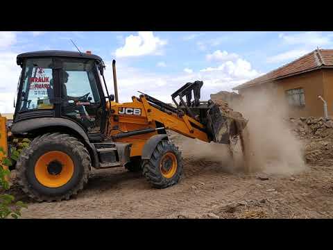 JCB 3CX BEKOLODER Kamyon Yükleme