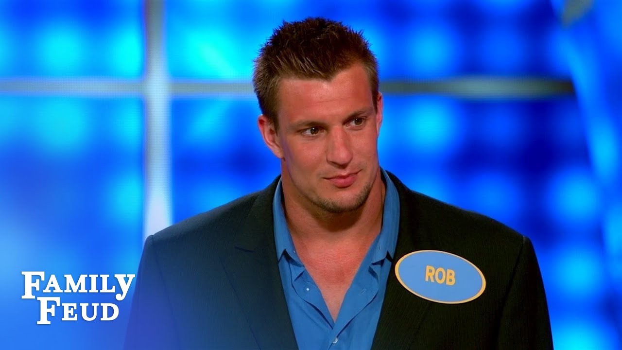 Super Bowl special! Rob Gronkowski's dance moves wow Steve Harvey ...