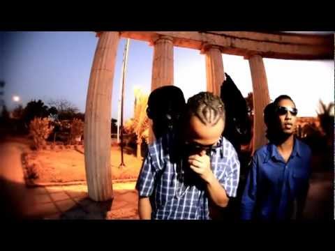 HACE UN AÑO W.L Y COMIZARIO (DIR. CARLOS GUARDELA)