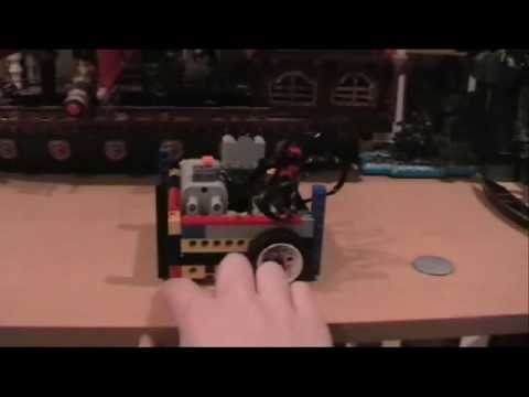 Lego sumo bot - YouTube