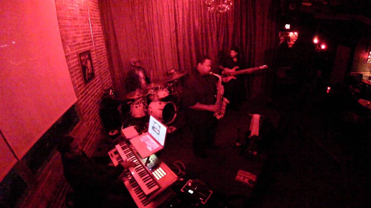 "Grandma's Groove" live @ Ona's Music Room - YouTube