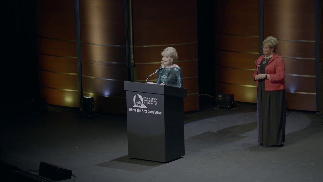 2019 Fox Cities Chamber of Commerce Pinnacle Awards Gala - Sharon Hulce ...