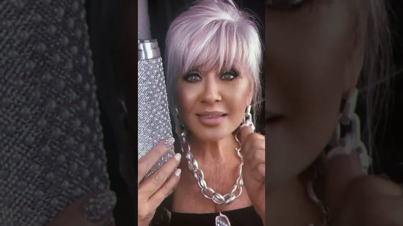 Jacqueline Kent Bubbles & Bling - YouTube