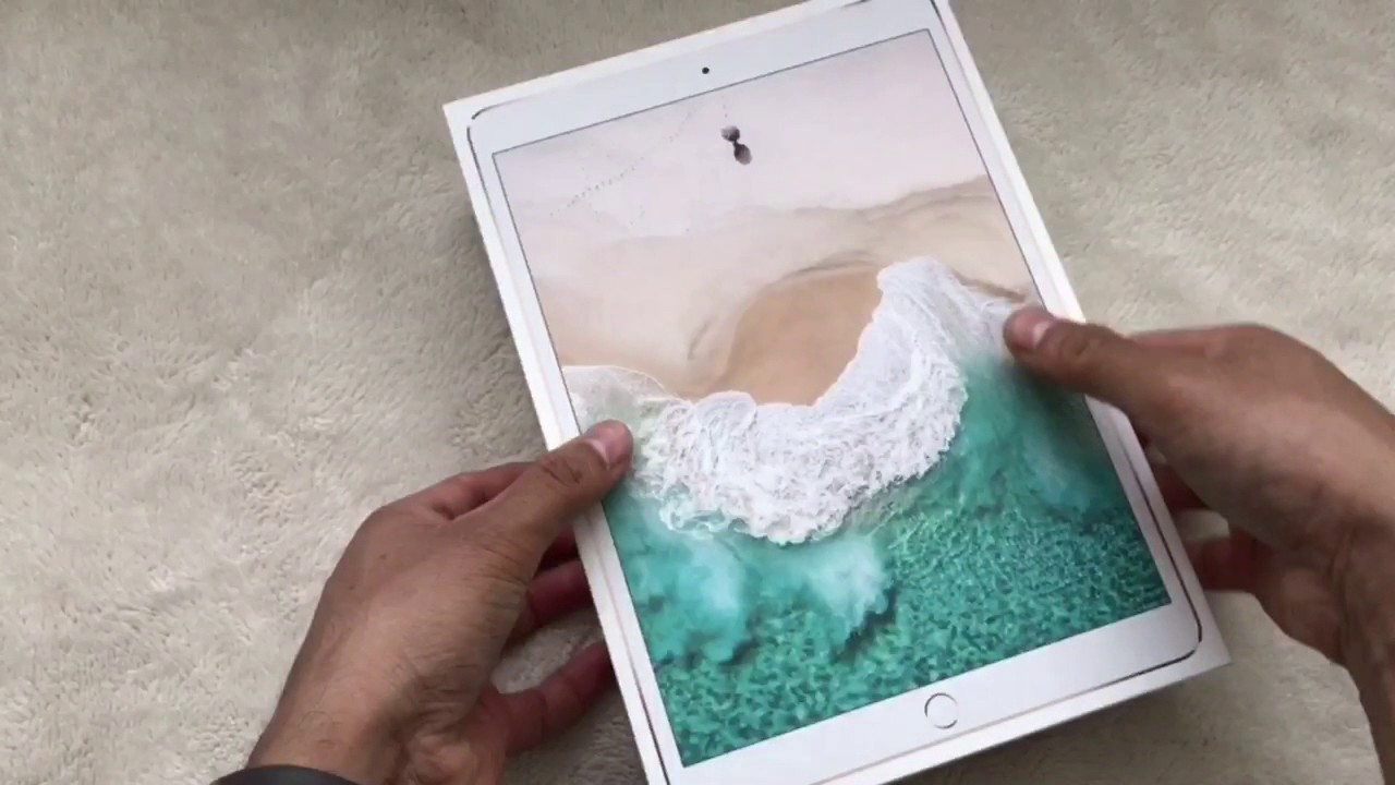 Apple iPad Pro 2017 10.5" Gold, Quick Unboxing June Release - YouTube