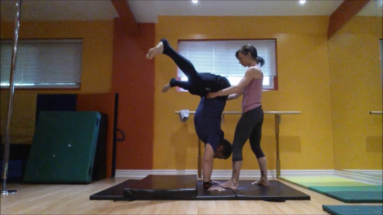 How to Press to handstand. Press to Handstand training step by step ...