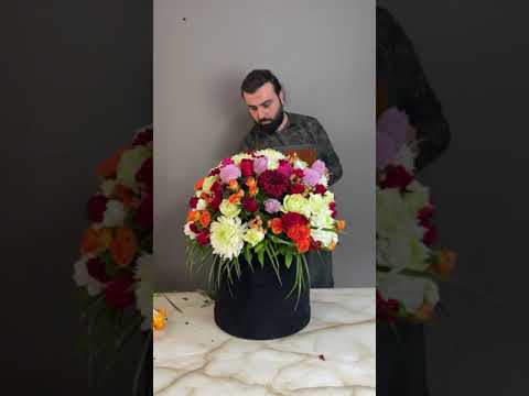 Kutuda çiçek