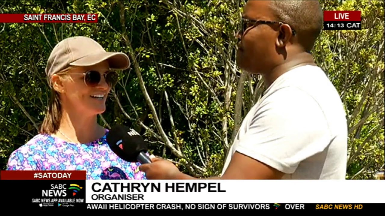 A massive flash float for charity takes place in St Francis Bay - YouTube