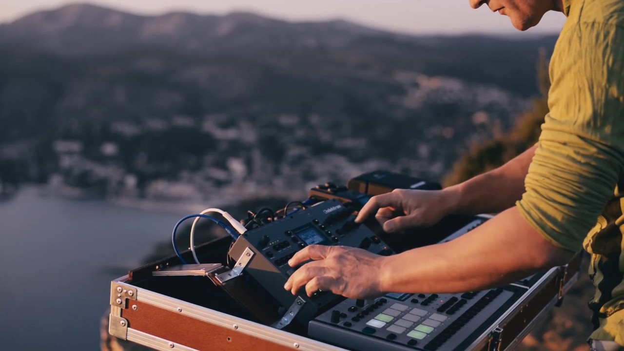 Sunset tech live set - YouTube