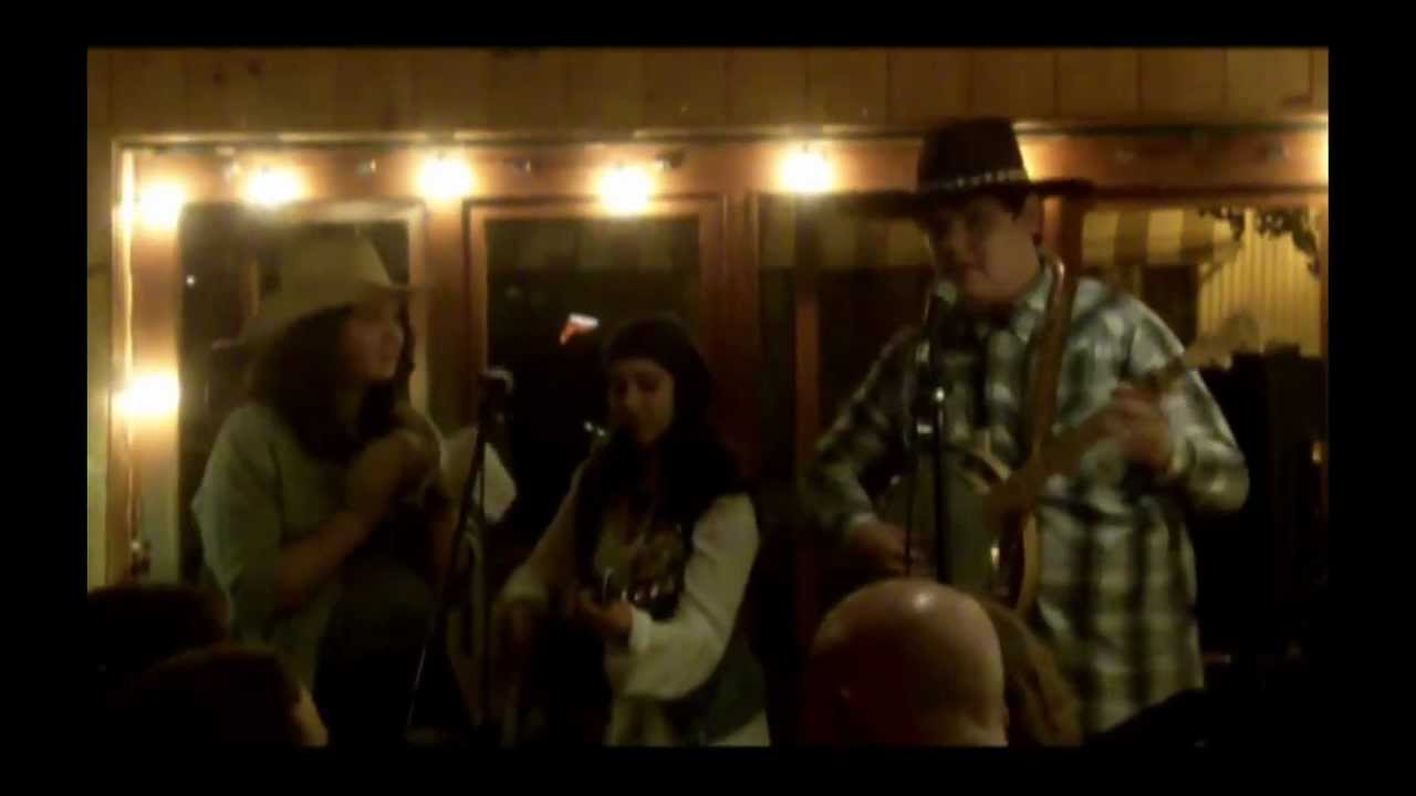 Outlaws of Folk Music "Moonlight Motor Inn" Chords - Chordify