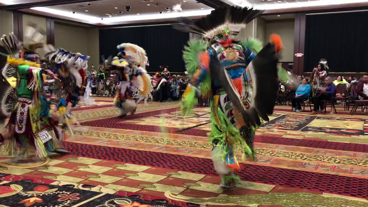 Men’s Fancy Dance in Walker 2018 - YouTube