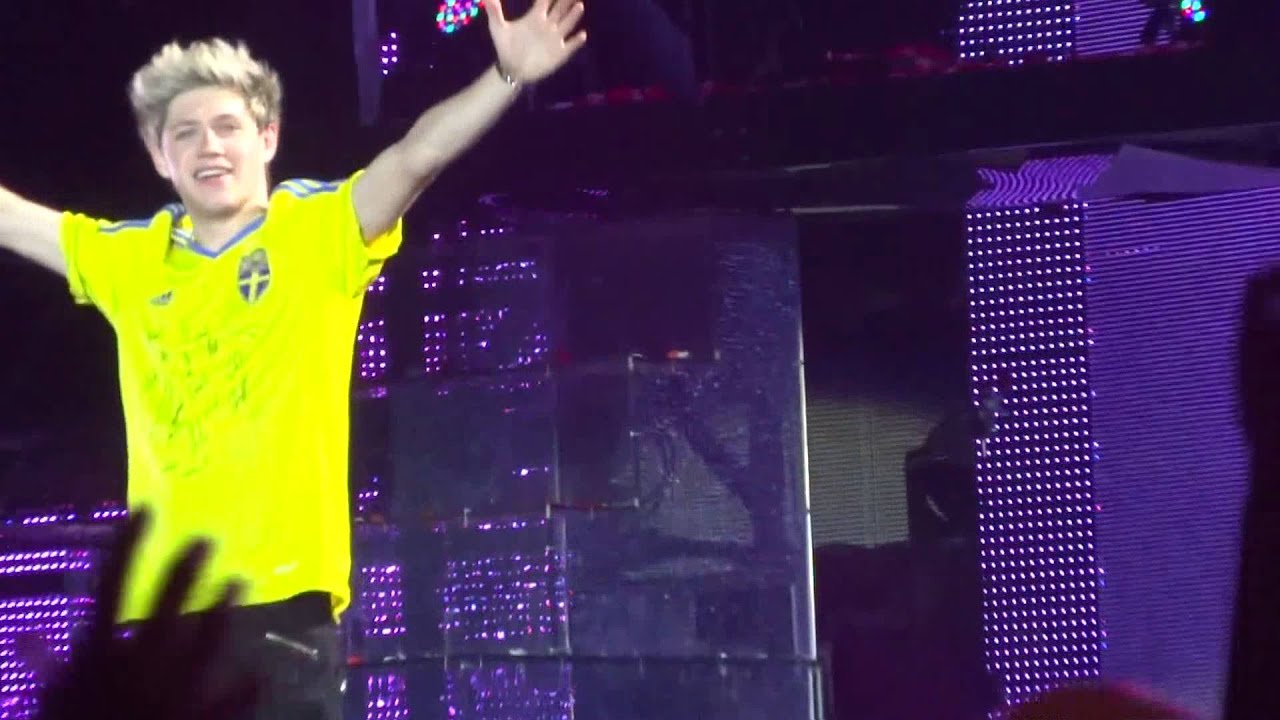 One Direction, LWWY, SWEDEN - YouTube
