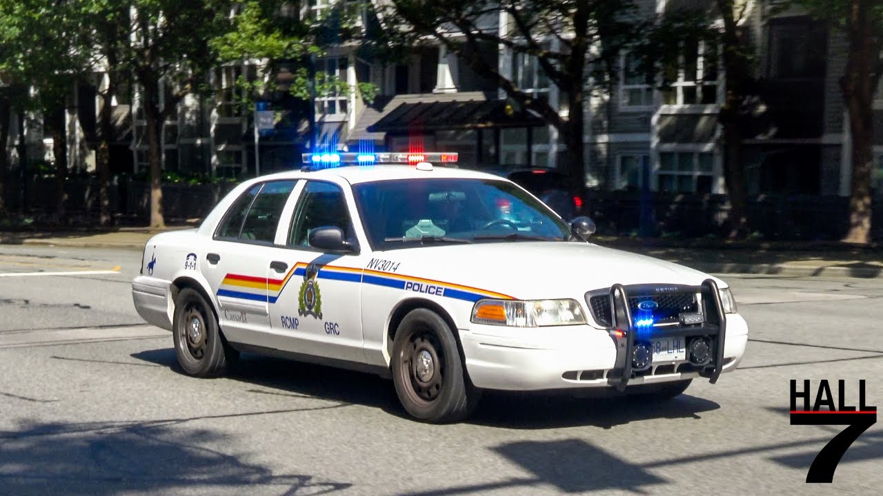 North Vancouver RCMP Responding x4 - YouTube