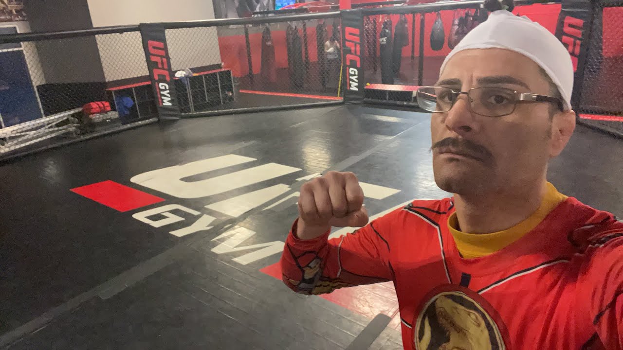 No head contact sparring in the octagon cage ufc gym Luke Cummo ...