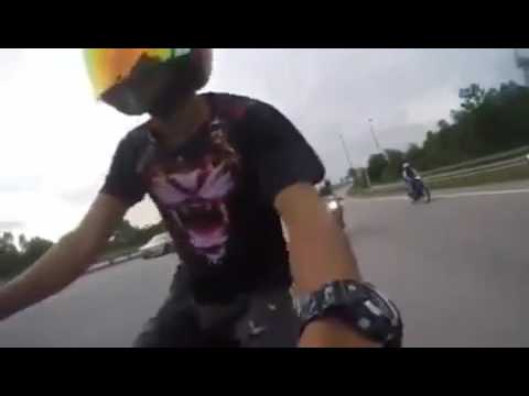 Daq2 Fly#FLY TANPA BAU MASAM REXONA