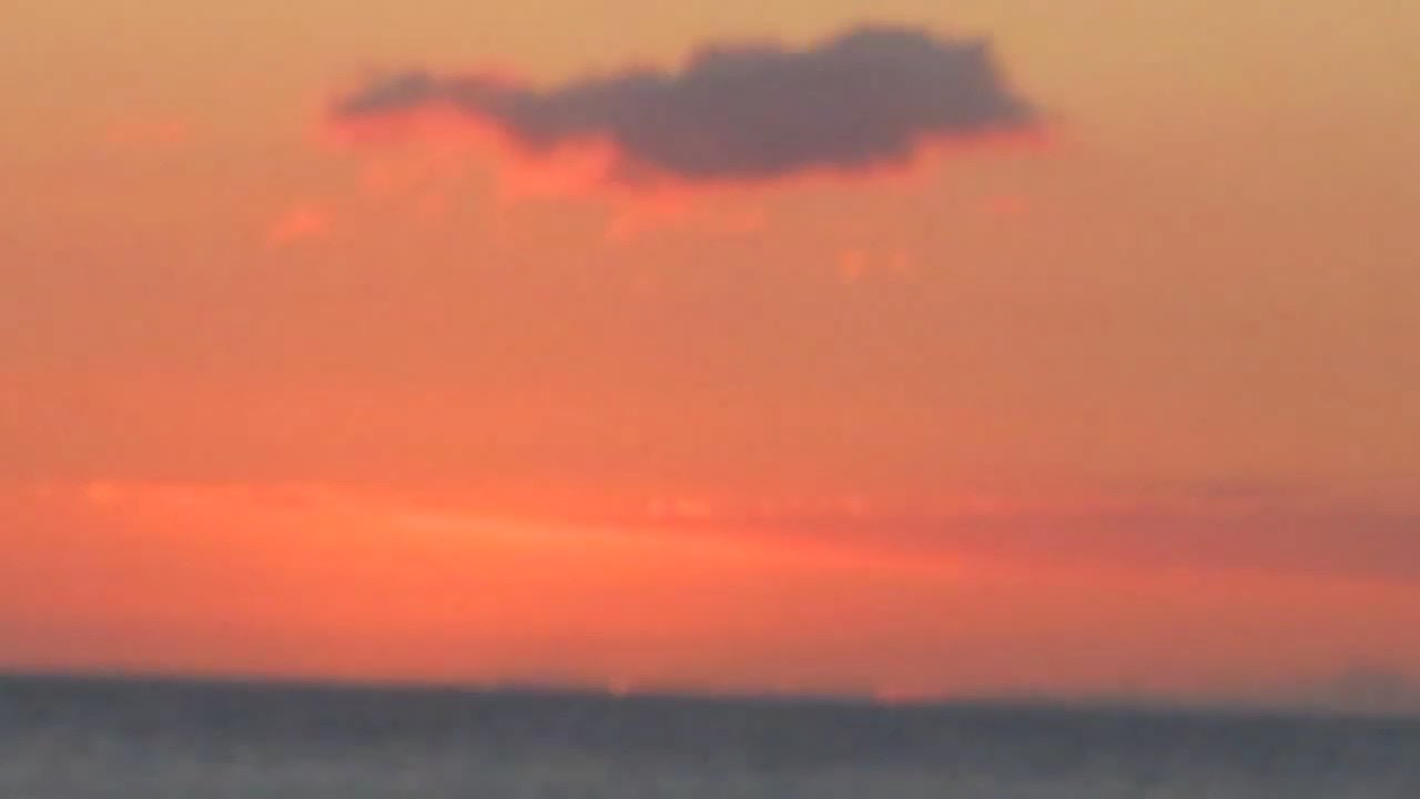Green Flash Hawaiian Sunset in Hawaii - YouTube