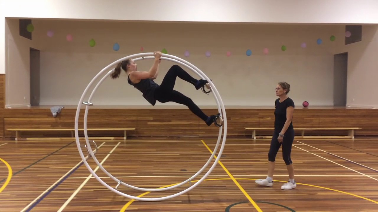 German Wheel: Eireen - YouTube