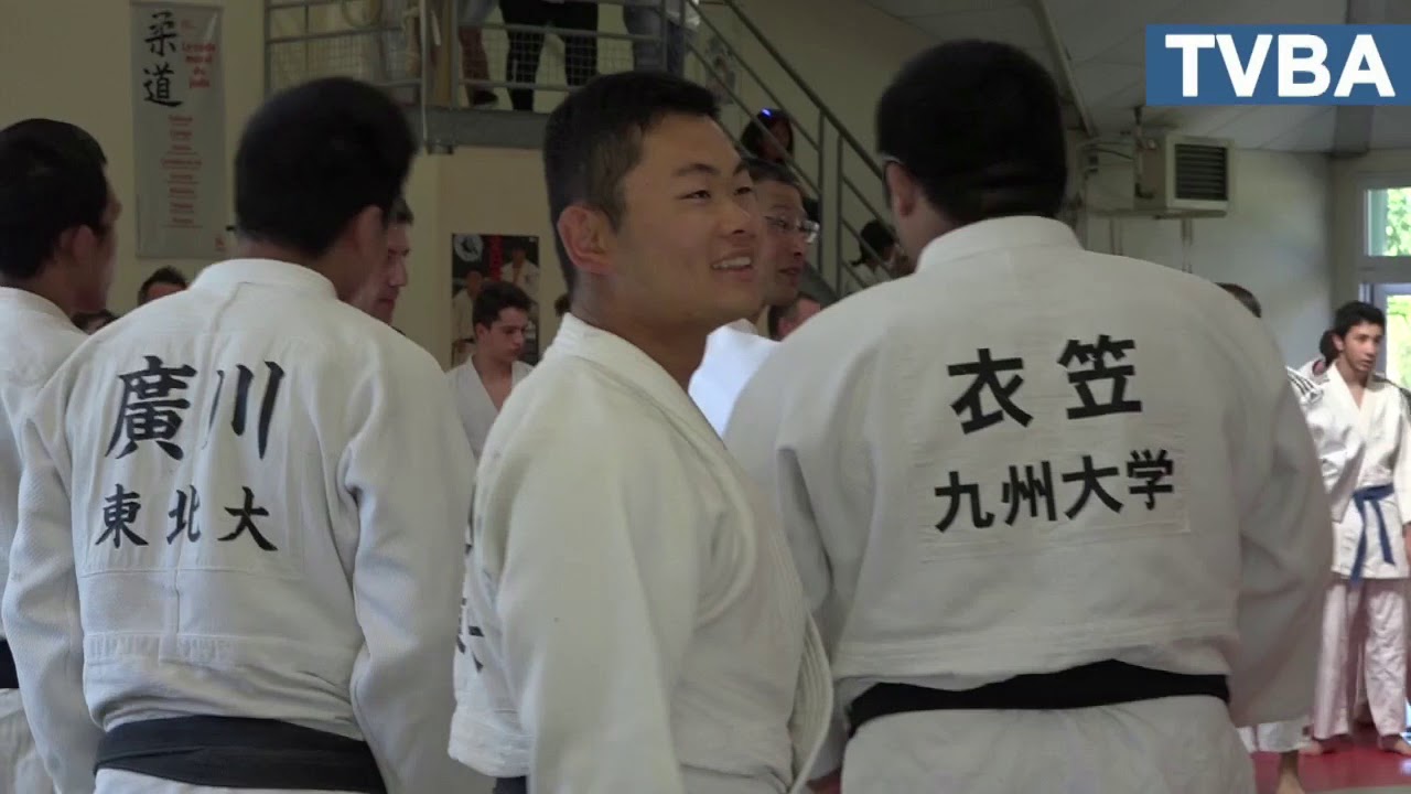 Le Dojo Gujanais a accueilli des universitaires japonais, champions de judo - YouTube
