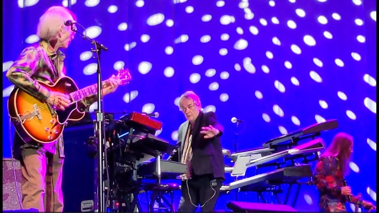 "South Side of the Sky" Yes Live Bethlehem Wind Creek Steve Howe The ...