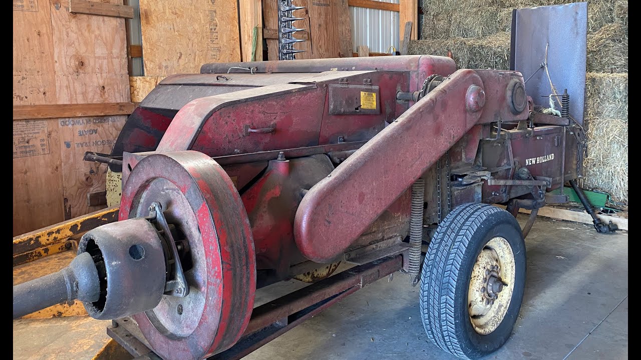 Adjusting The Feeder Tines On A New Holland 68 Small Square Baler. Will ...