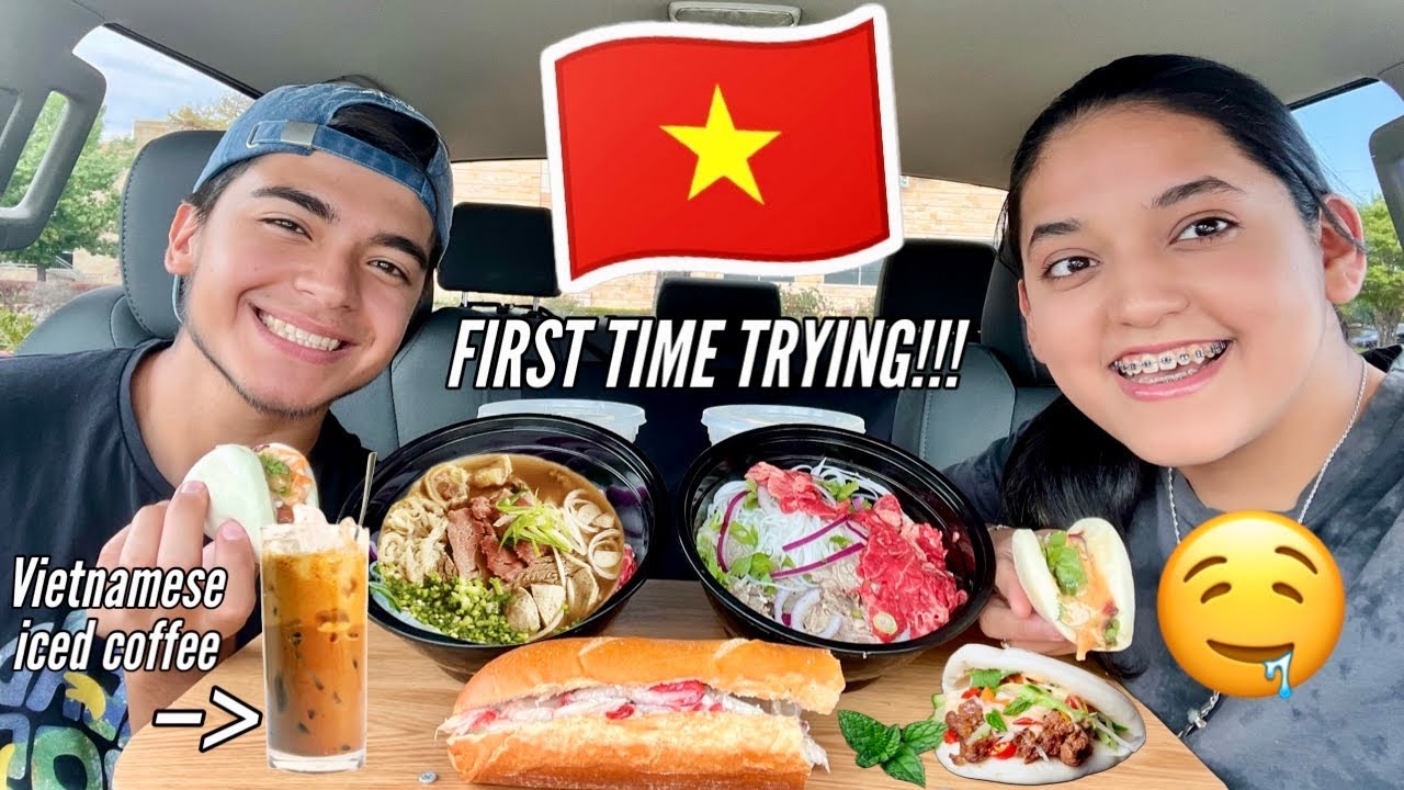 Trying VIETNAMESE FOOD for the FIRST TIME!! 🇻🇳 - YouTube