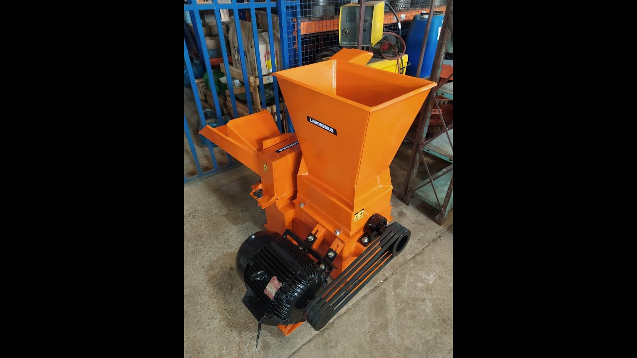 Manutenção básica da Forrageira MC4 Laboremus - YouTube