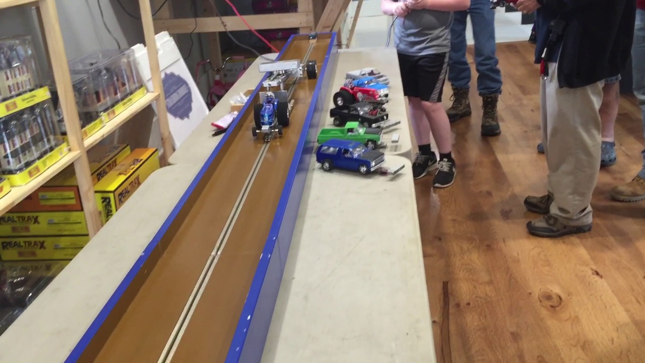 Slot Car Tractor Pull - YouTube