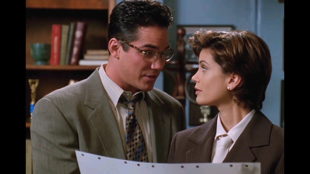 Lois and Clark HD CLIP: Perry misses being editor - YouTube