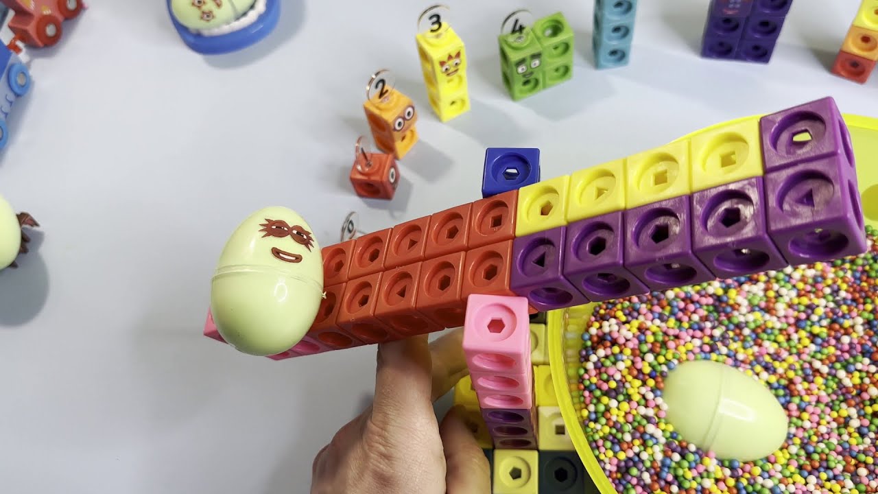 Numberblocks with eggs love to jump into the pool of colorful balls ...