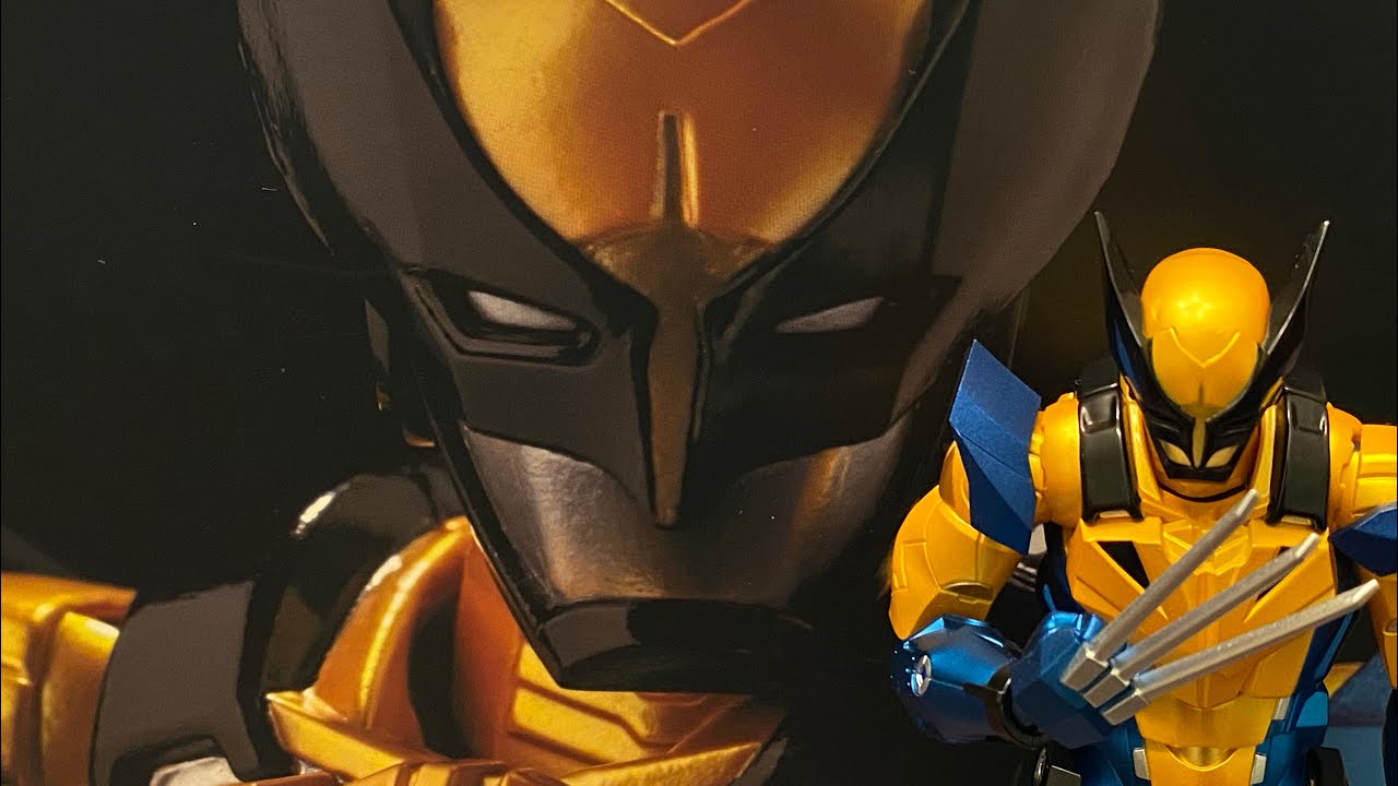 Marvel Sentinel Fighting Armor Wolverine Review - YouTube