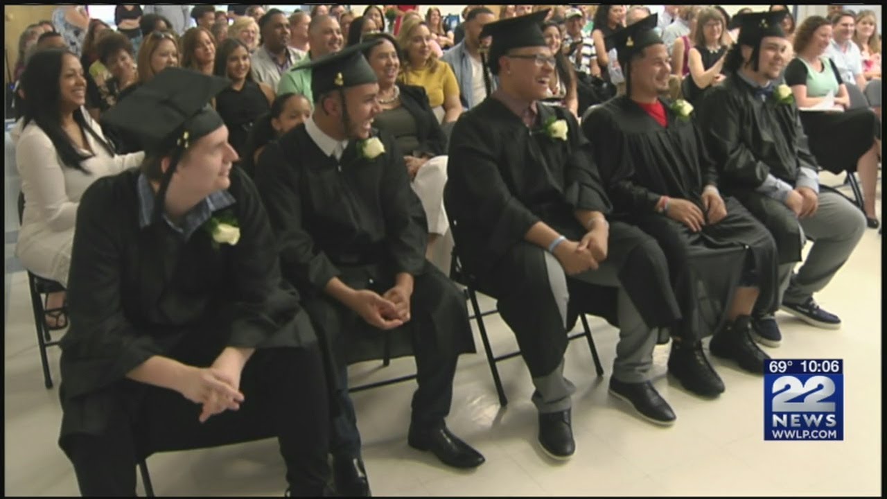 5 Students Graduate From Willie Ross School For The Deaf YouTube 5-students-graduate-from-willie-ross-school-for-the-deaf-youtube