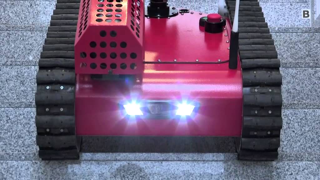 Taurob: Unterstützung für Feuerwehr - YouTube