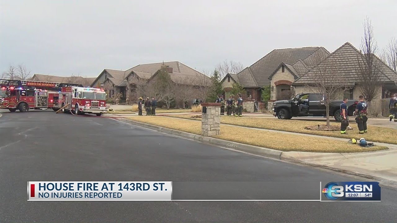 Lightning strike may have started Wichita house fire - YouTube