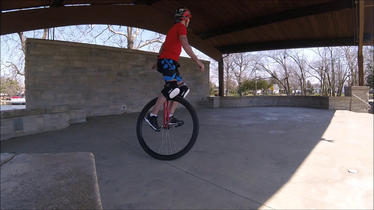 Pirouettes on a 36" Unicycle - YouTube