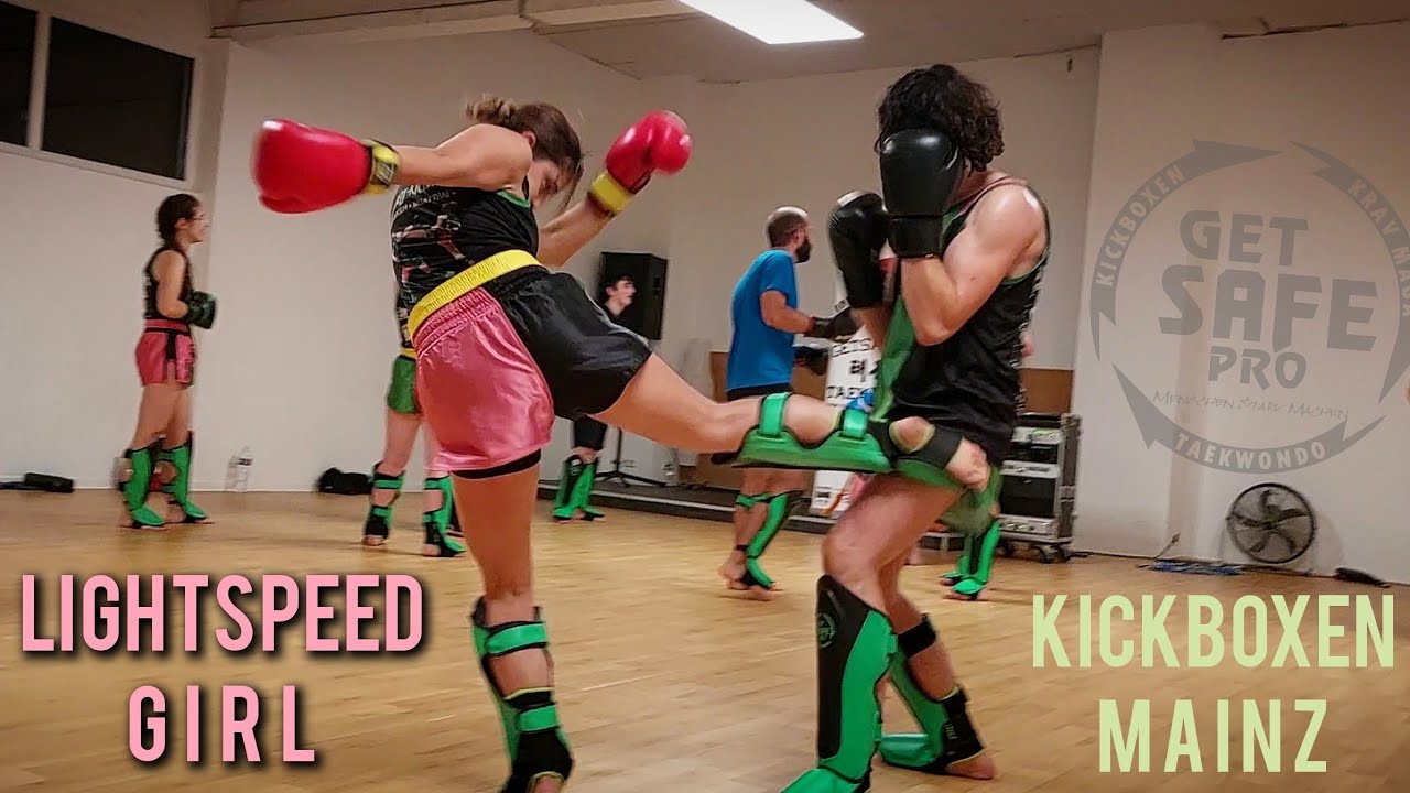 Kickboxing Lightspeed Girl from GETSAFEpro Mainz - YouTube