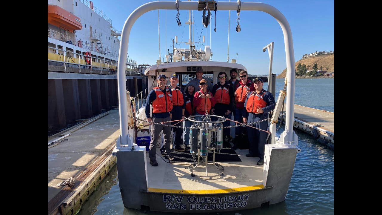 Oceanography Cadets & Faculty | Early Thursday Morning Aboard R/V ...