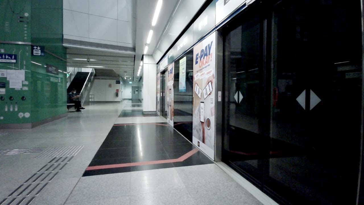 Singapore MRT ride from Rochor to Promenade train station - YouTube