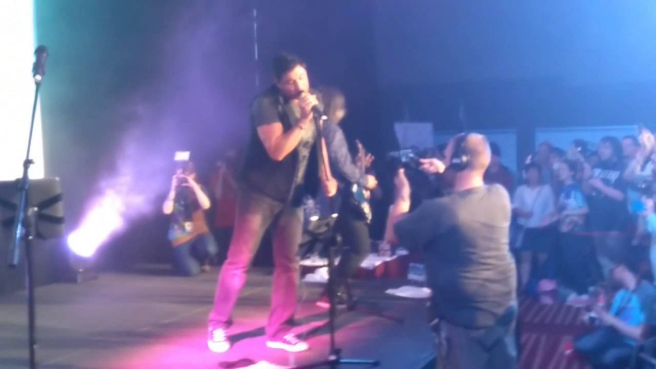 Crush 40 Live Performance at Summer of Sonic 2016 - YouTube