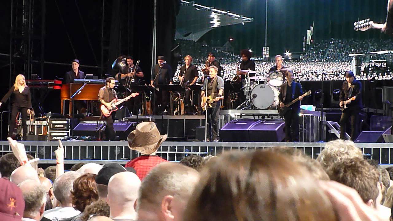 Bruce Springsteen "Rosalita" Dublin 17th July 2012 - YouTube