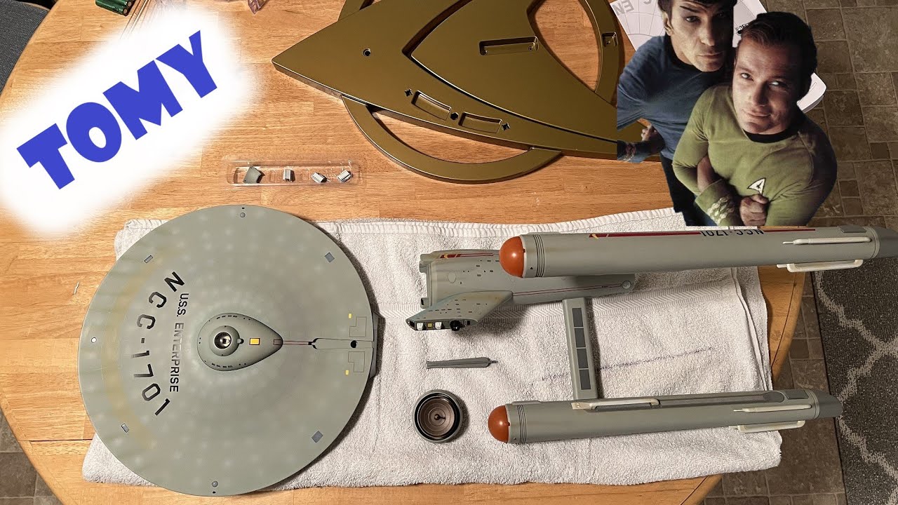 TOMY Enterprise Unboxing! Huge Diecast Lit 1/350 scale with 3 ...