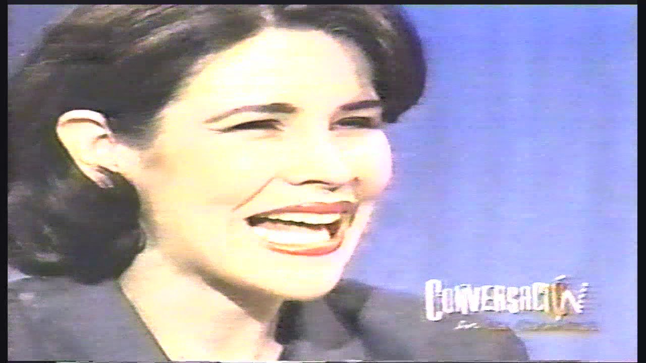 Alicia Ortega y Fernando Hasbun en Conversacion en la Catedral - YouTube