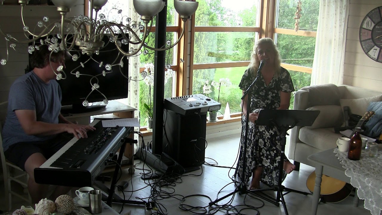 ANNE JOHANSEN - I WAS HOPING IT WAS YOU (live 2019) - YouTube