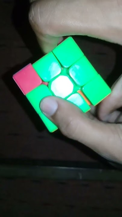 Rubix's cube solve trick amazing #shorts - YouTube