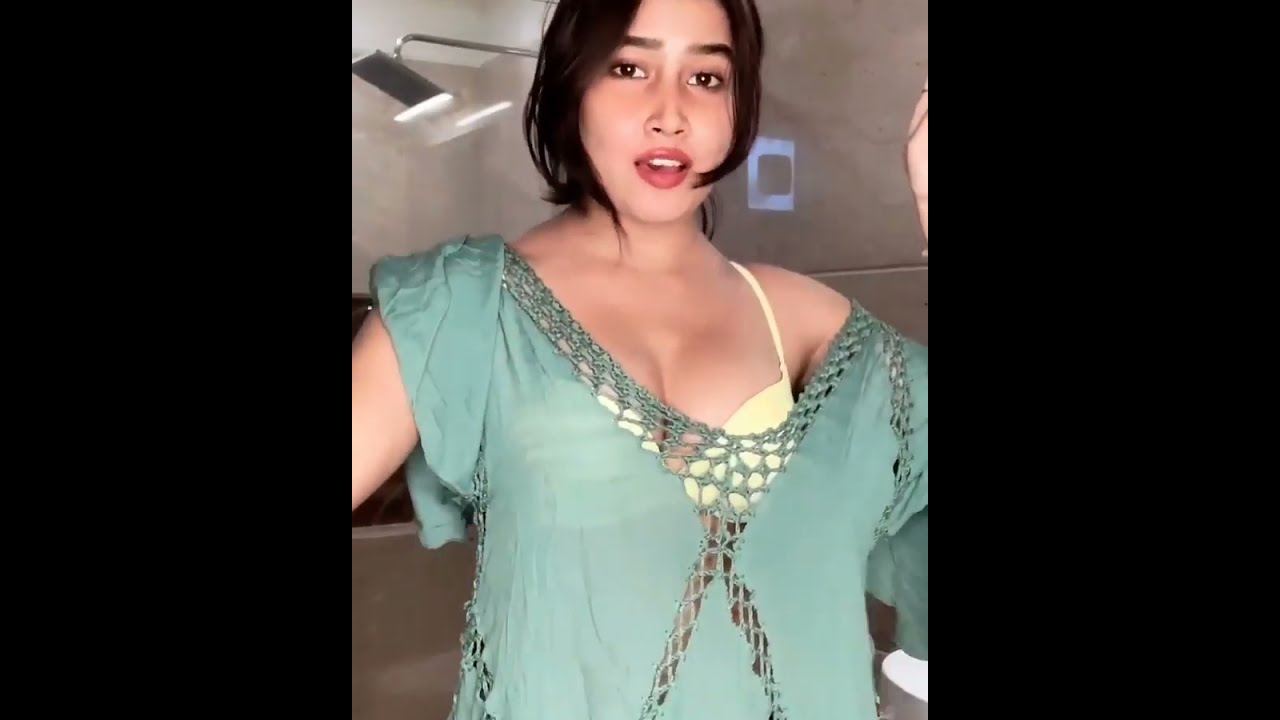sofia Ansari in Masti - YouTube