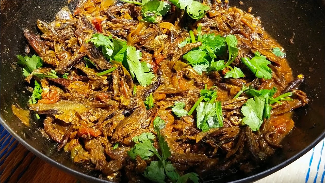 #Small dry fish curry# | sukhi machli sabji |सूखी मछली सब्जी | sukhi ...