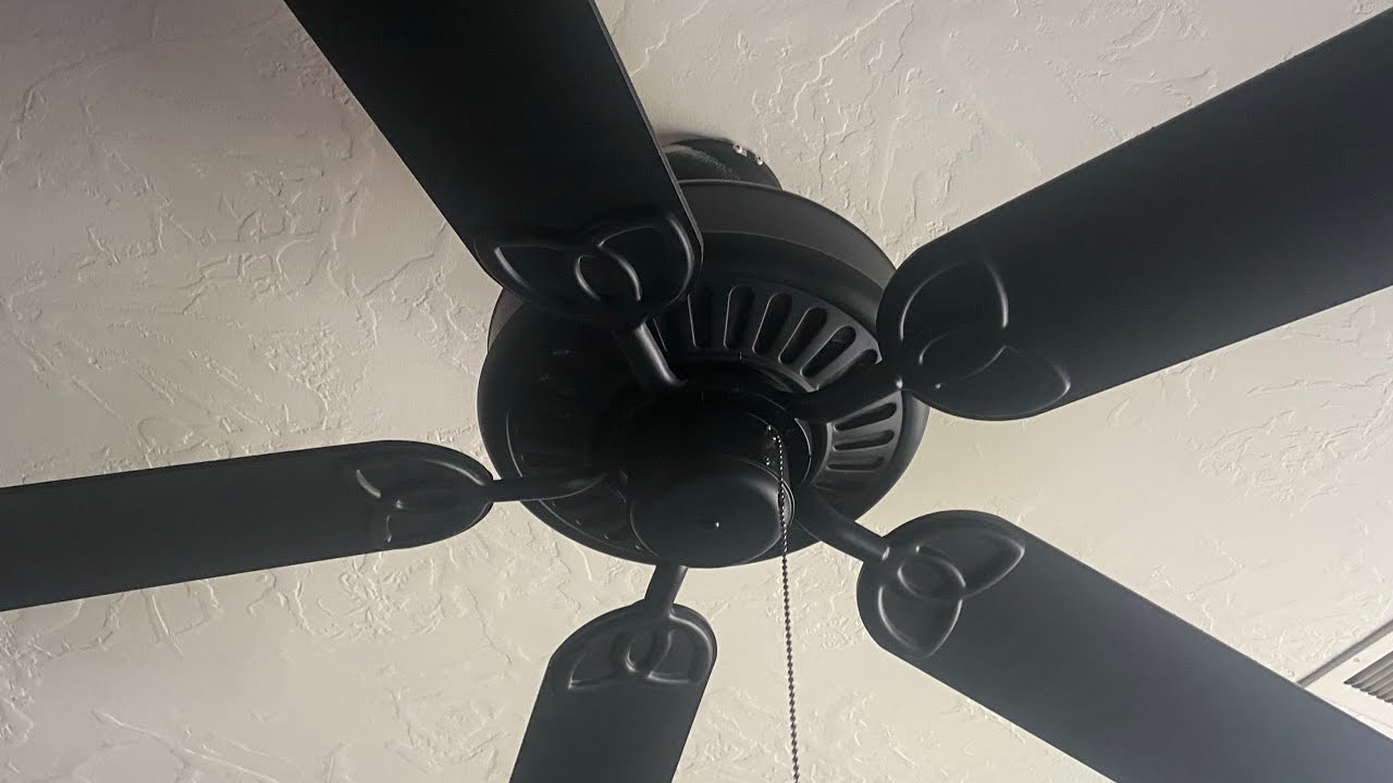2004 Harbor Breeze “Builders Best” Ceiling Fan - YouTube