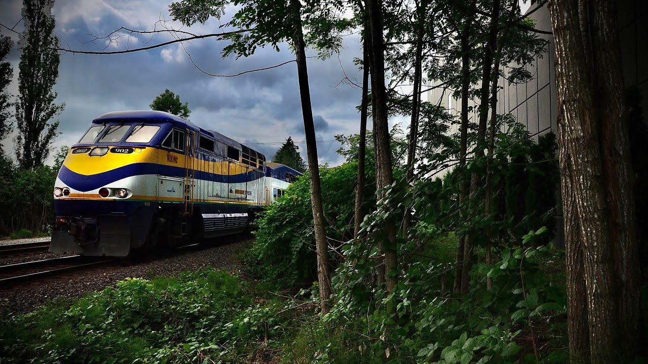 CPR Train Spotting HD: WCE 902 East, 001-21 highballs Maple Meadows BC ...