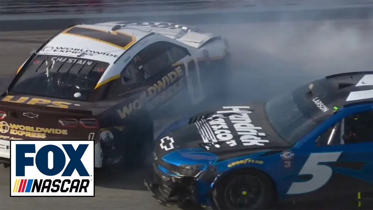 Ross Chastain vs. Kyle Larson who was at fault for the wreck at ...