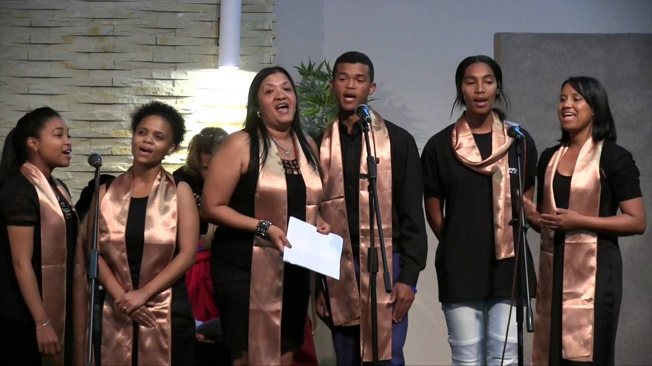 Graduation Choir 2015 - YouTube