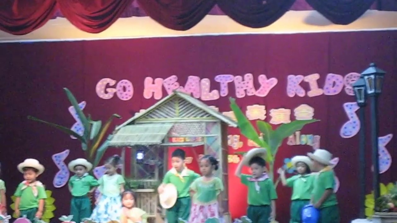 Bahay Kubo - preschool kids (feat. Fatimah Elmirah) - YouTube
